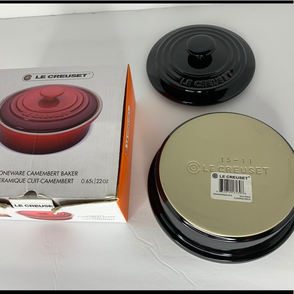 Le Creuset | Kitchen | Le Creuset Stoneware Camembert Baker | Poshmark
